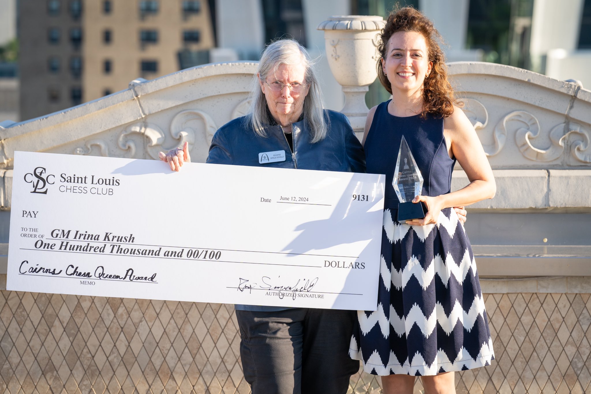 Cairns Chess Queens Award: $100,000 for new U.S. Grandmasters - SparkChess